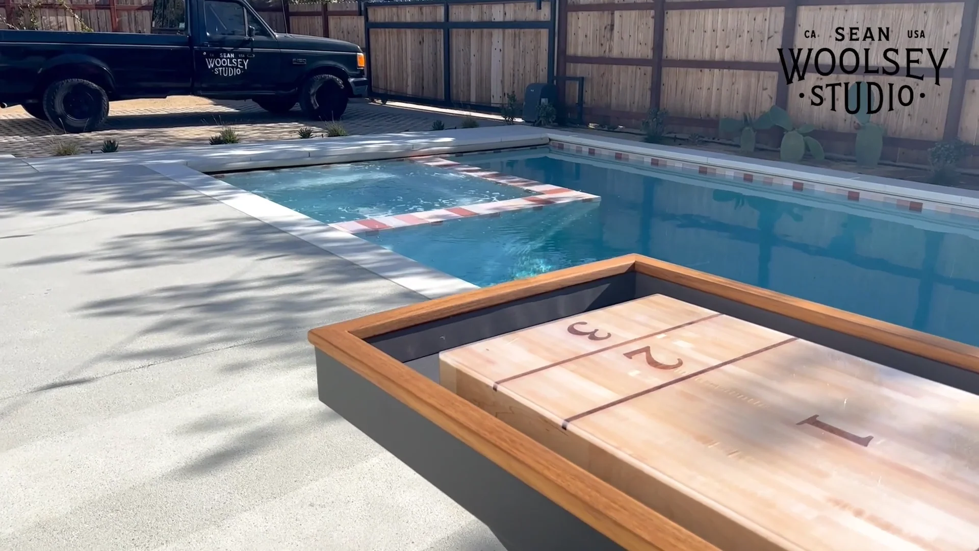 Sean Woolsey Out-Door Shuffle table on Vimeo