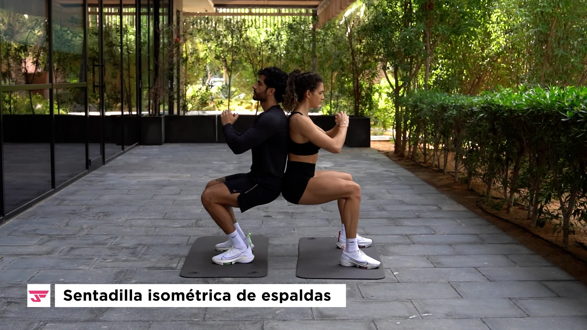 Sentadilla isométrica de espaldas on Vimeo