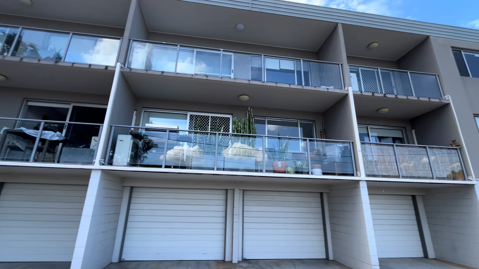 51 Cintra Road, Bowen Hills on Vimeo