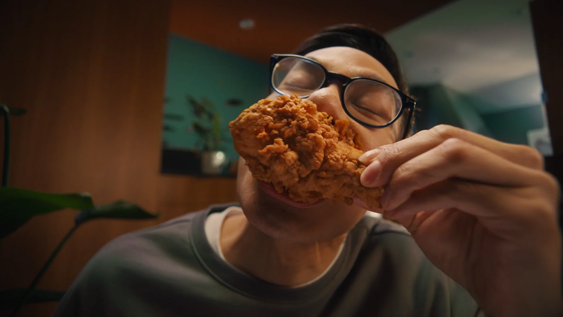 KFC Extra Crispy - Makeup & Hair by Buffy Shields on Vimeo