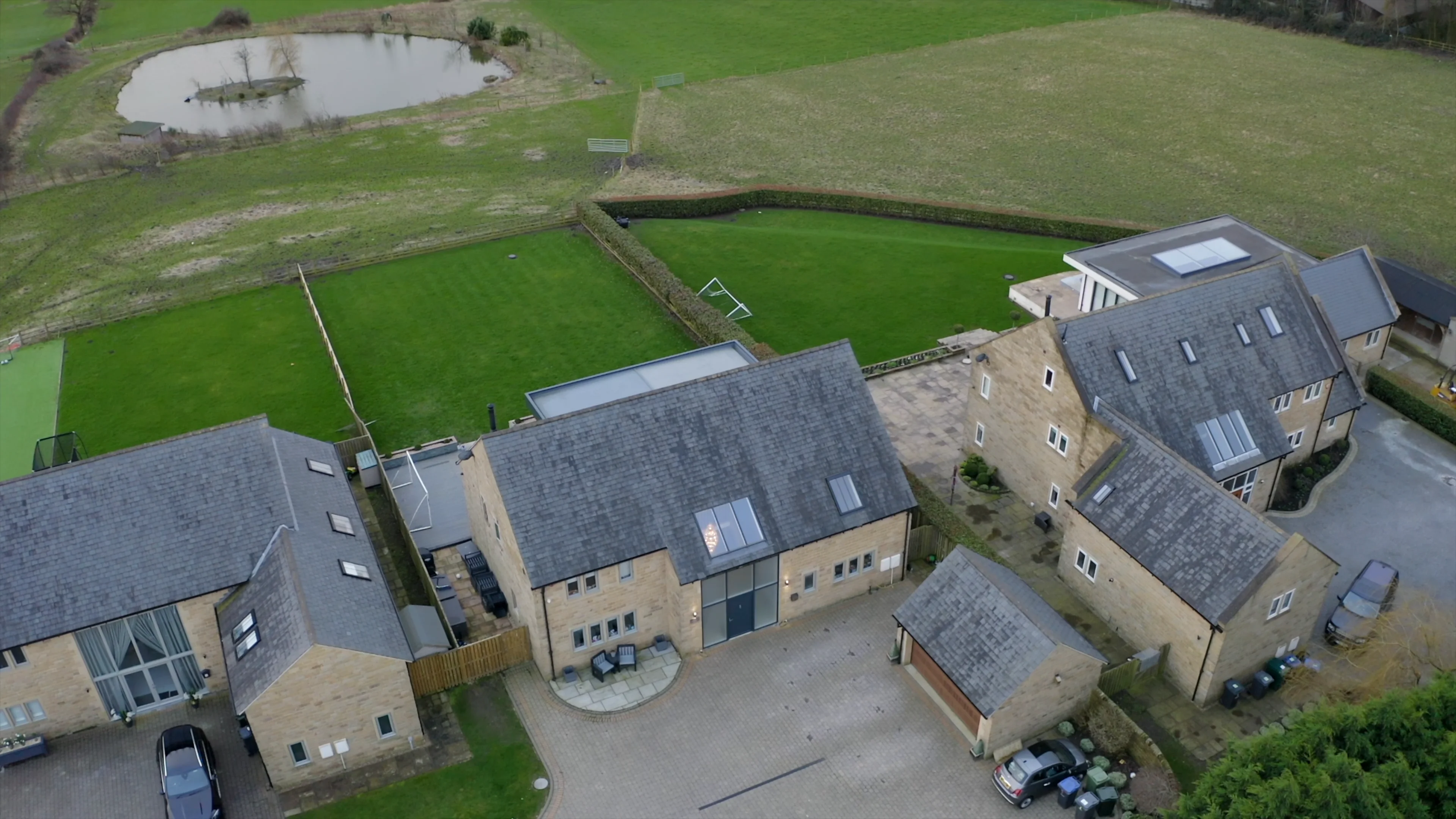 Church Farm Close, Tong on Vimeo