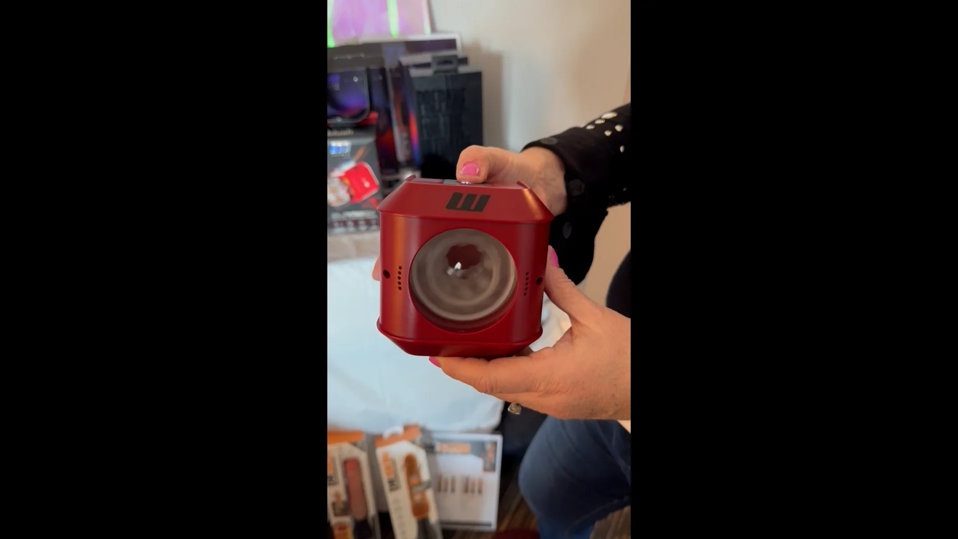 SlamBox Thrusting Rotating Vibrating Discreet Stroker at Betty's Toy Box on Vimeo