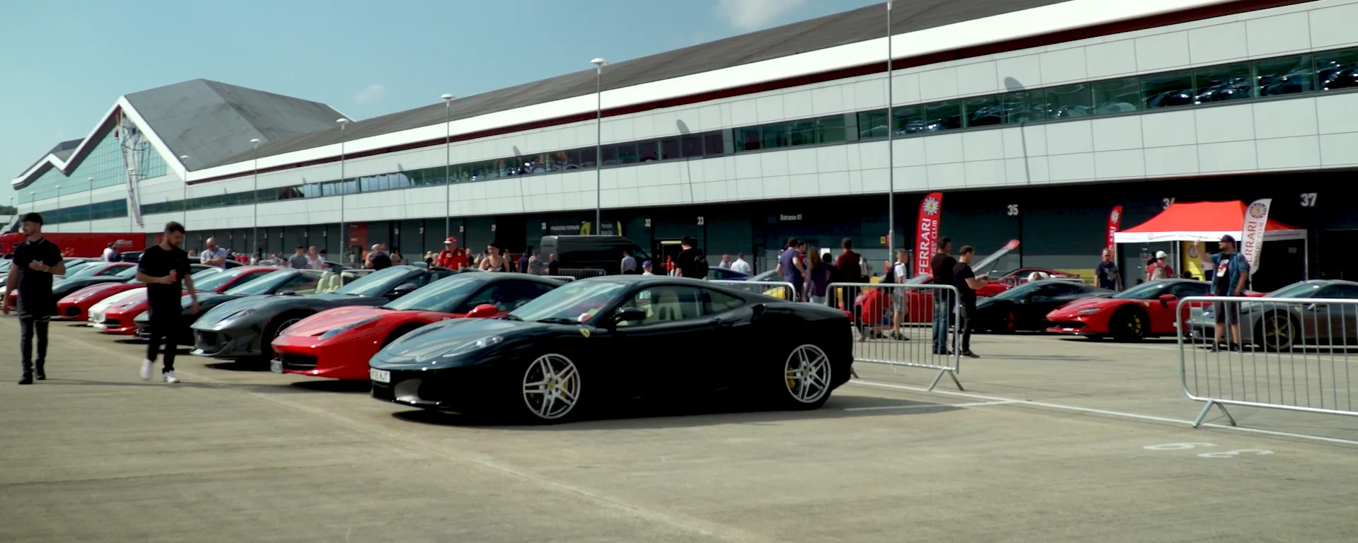 Ferrari Challenge UK Silverstone on Vimeo