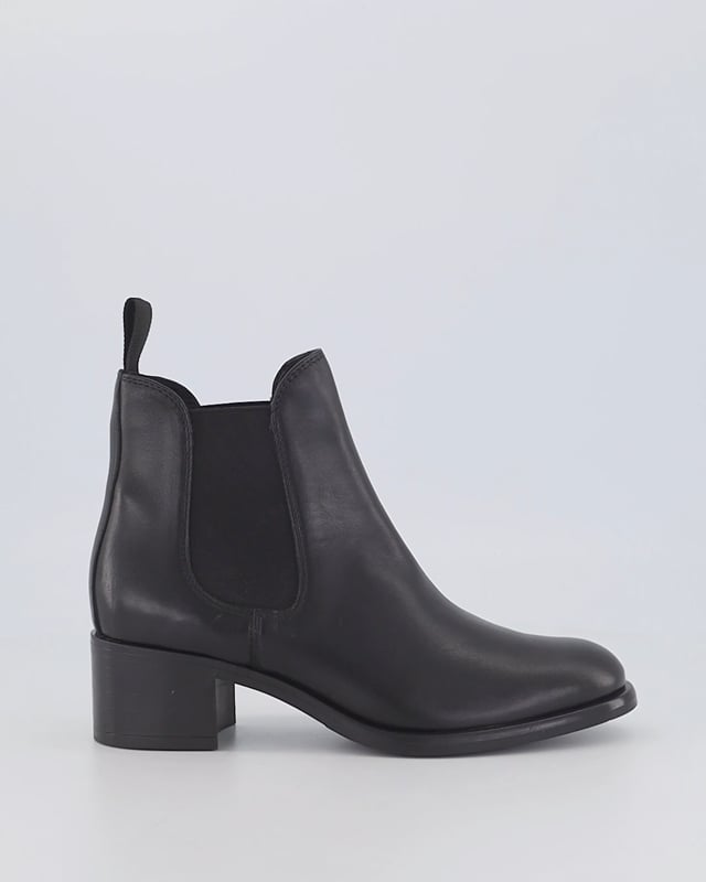 SHELLY SHEN Shrine Boots - Black | Shoe Connection AU