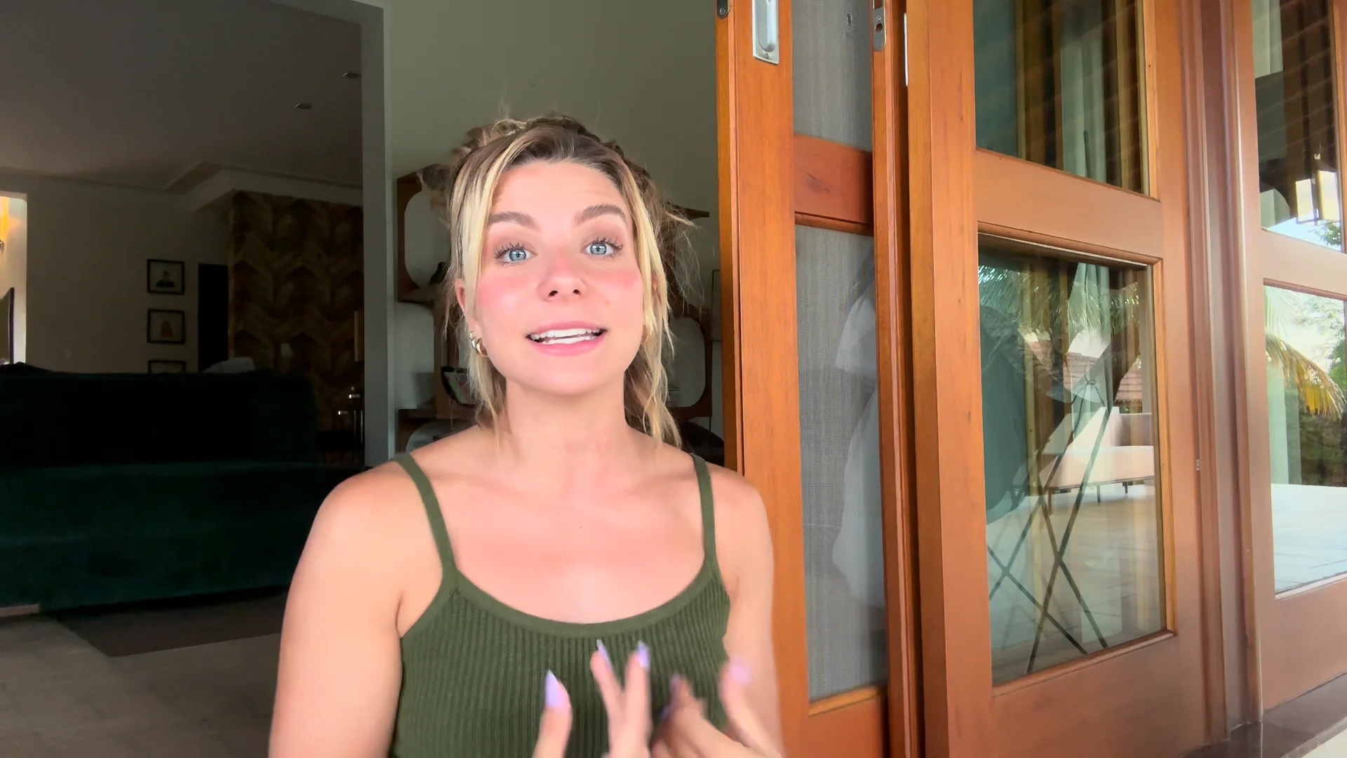 Apresentadora Julia Foti 2024 on Vimeo