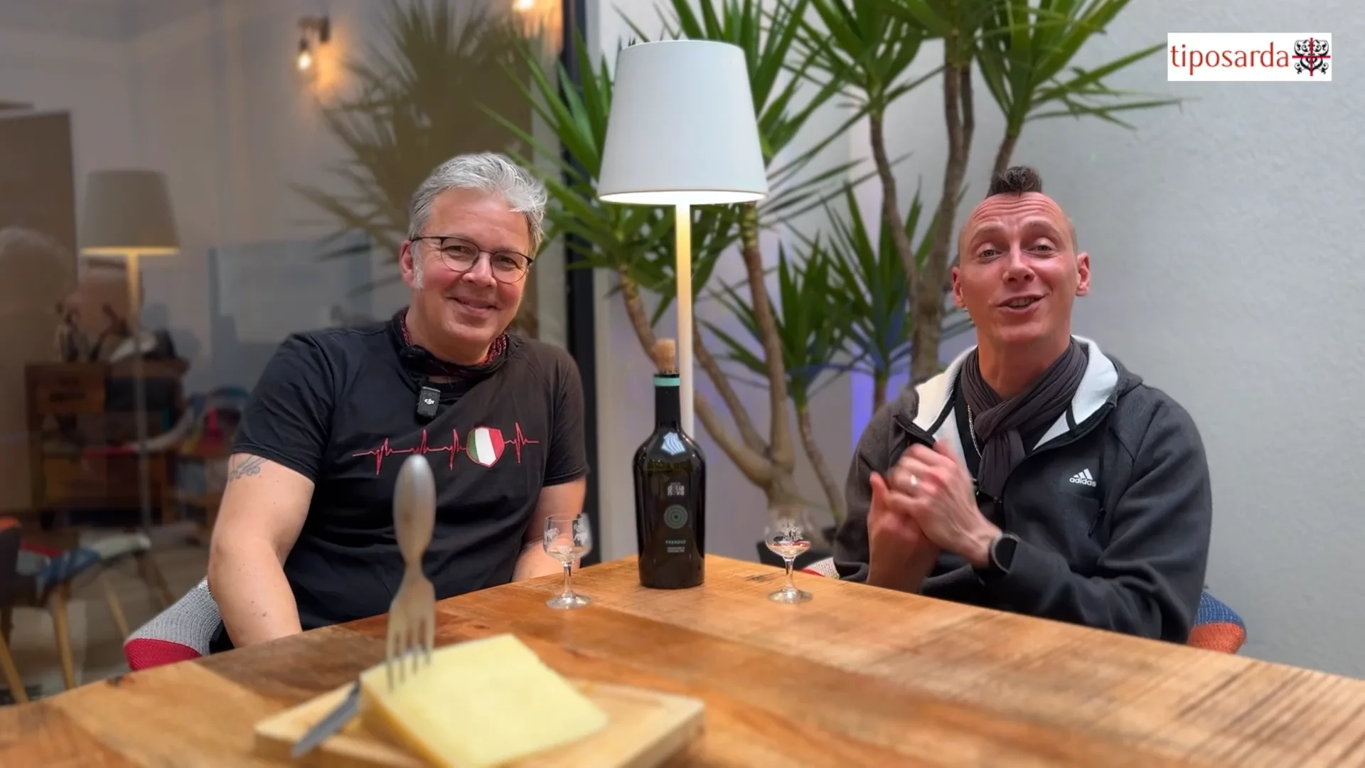 Tiposarda TV: Entdecke die Schätze Sardiniens - Prendas Vermentino DOC ...