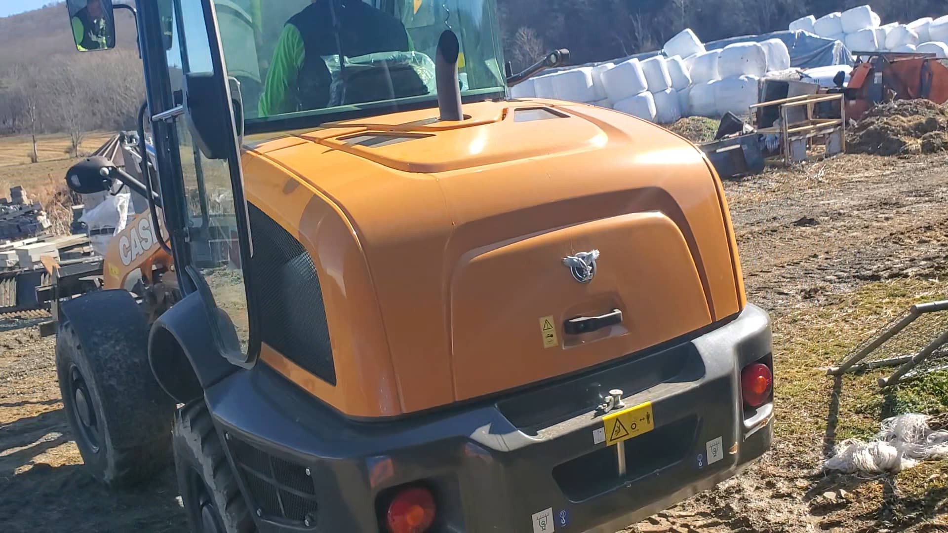 Case 221F Wheel Loader - Video 2 on Vimeo