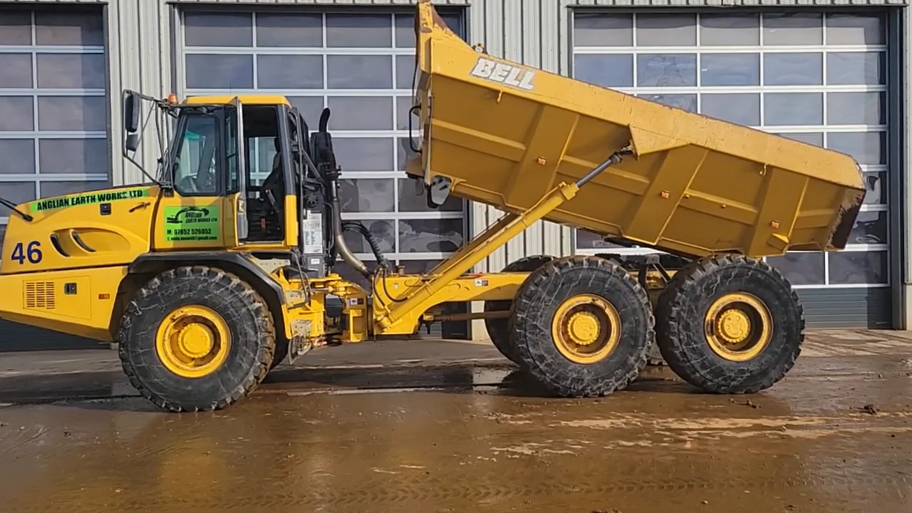 Bell B30D 6x6 Articulated Dumptruck - Leeds March 2024 on Vimeo