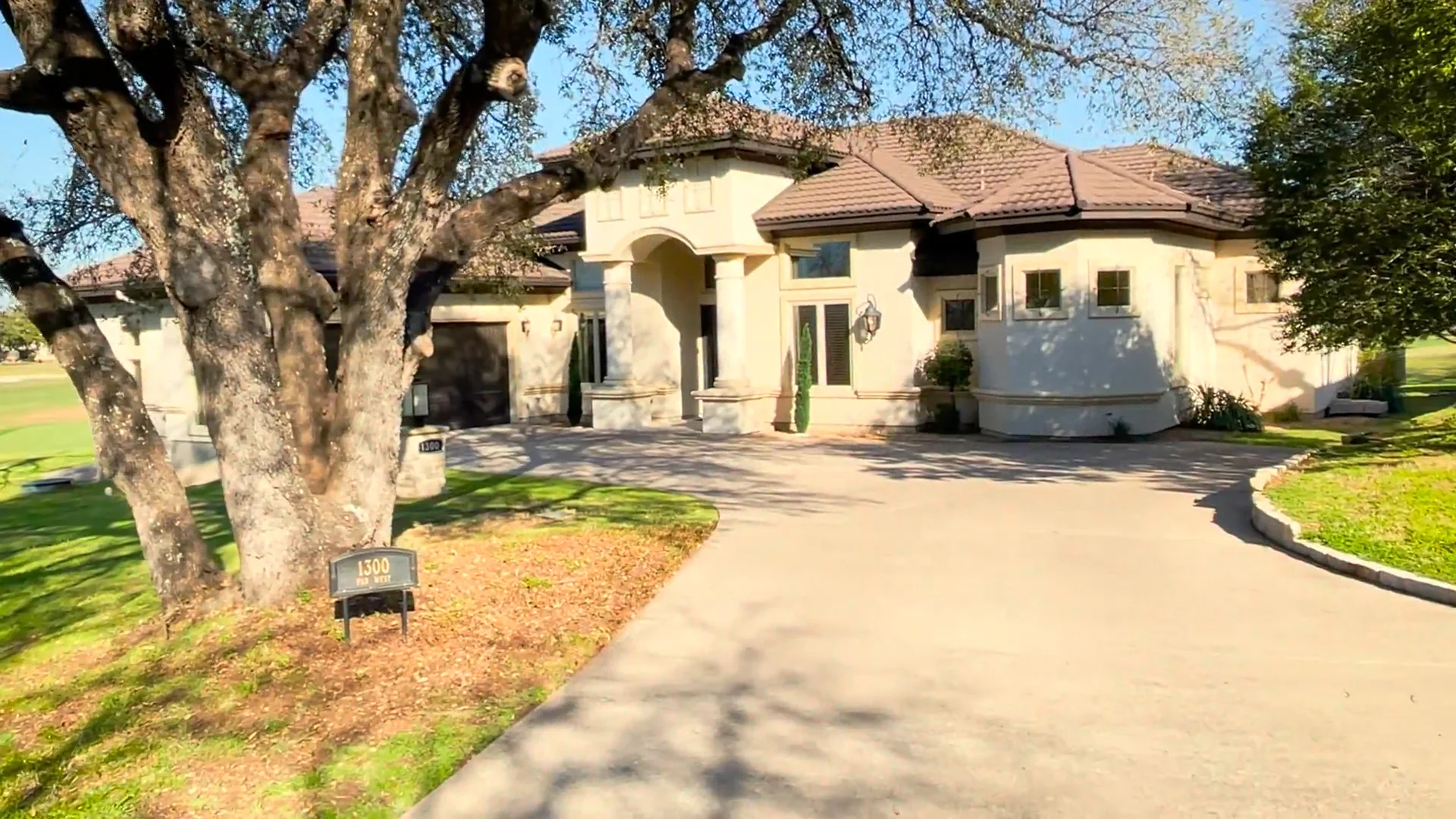 1300 Far West Rd on Vimeo