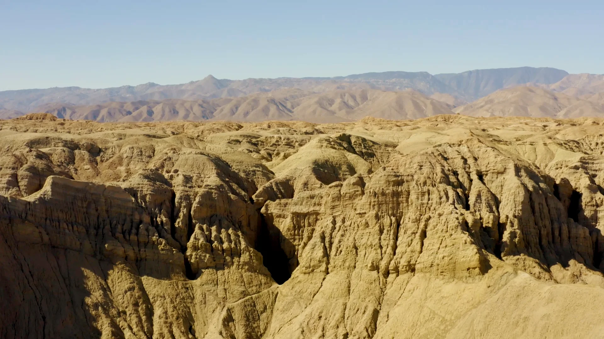 Watch Shadows in the Desert: High Strangeness in the Borrego Triangle ...
