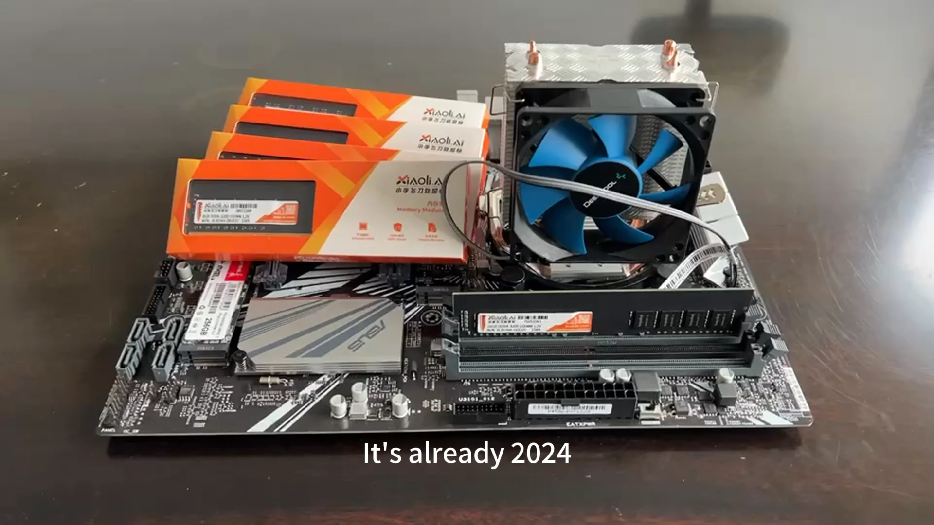 Installation and disassembly of memory modules on Vimeo