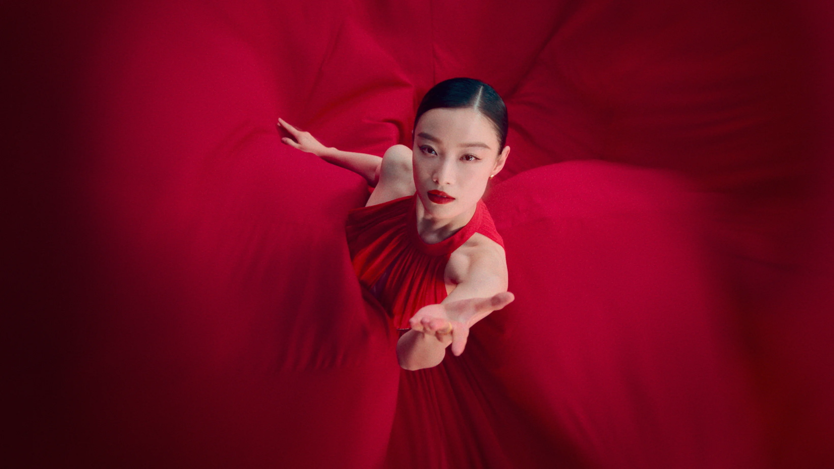 LANCÔME - MAKE YOUR LEGEND BLOOM on Vimeo