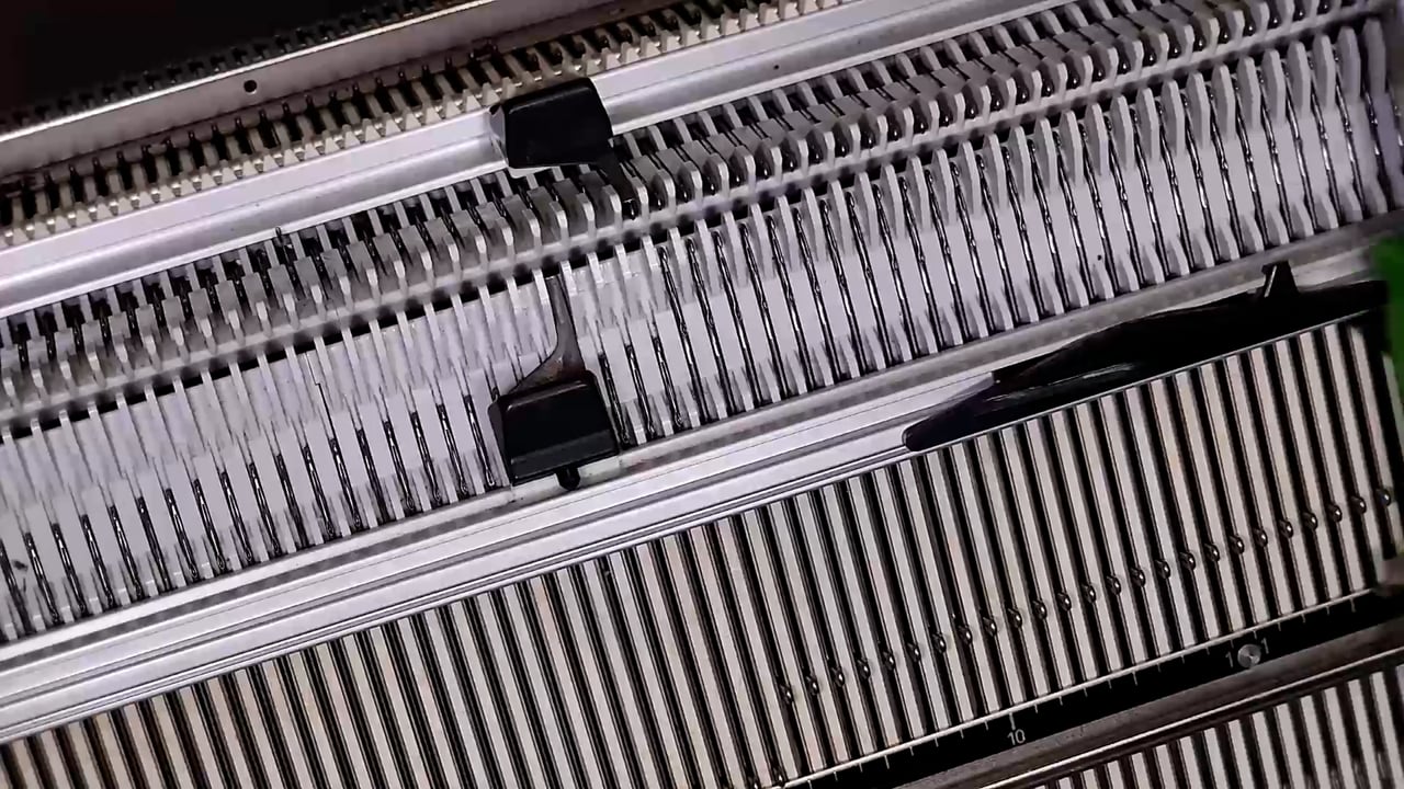 Row Counter (DM80) | Machine Knitting Tutorial