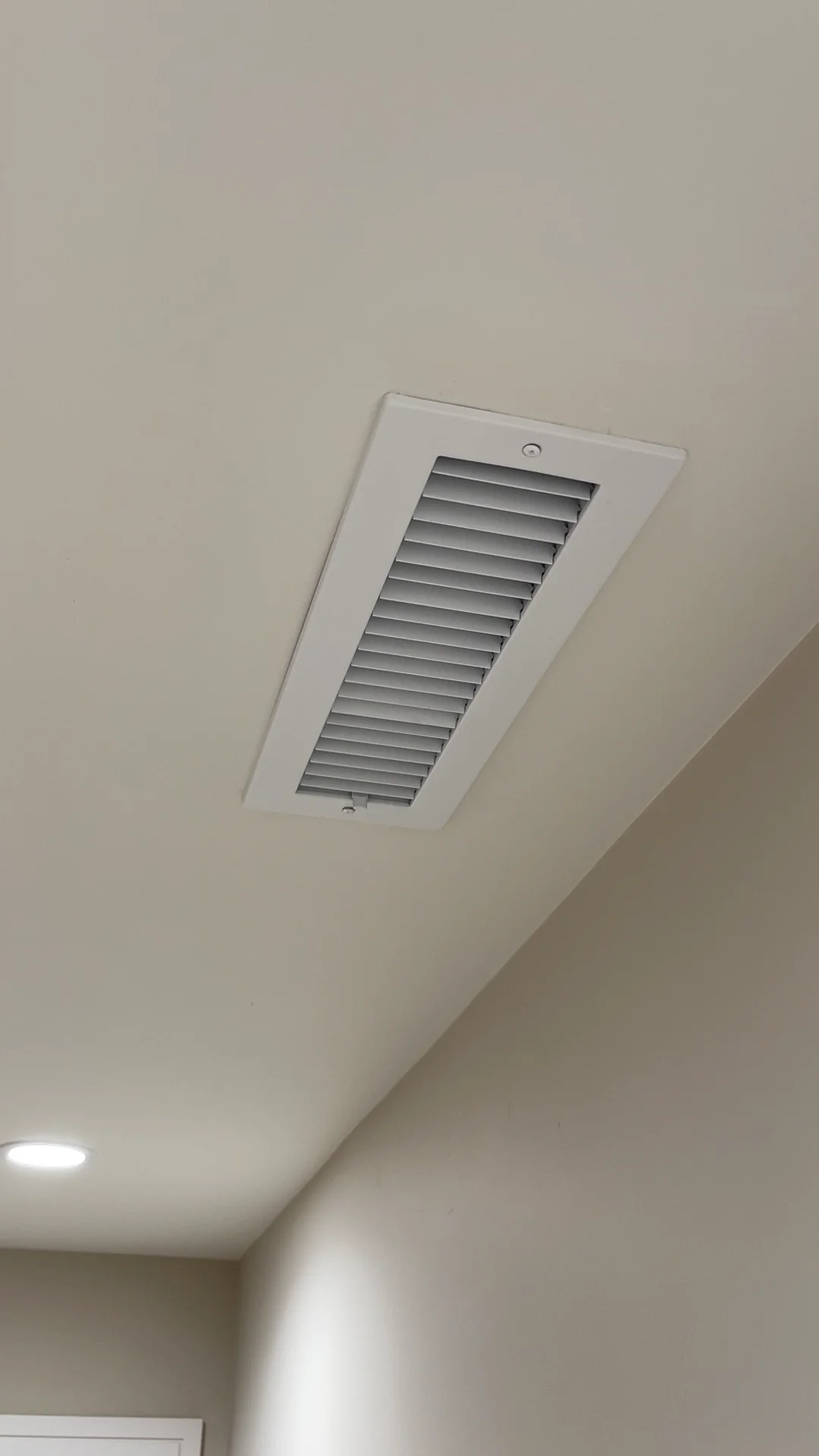 Ortal Extractor Fan Vibrating Ceiling on Vimeo
