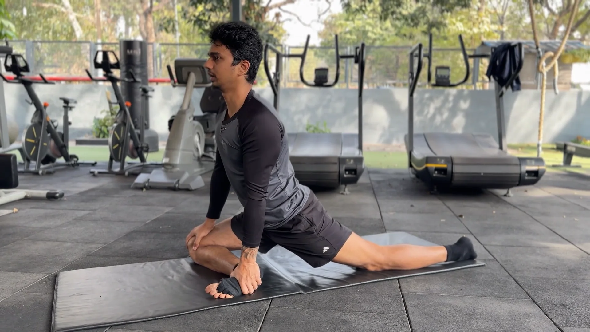 Piriformis Pigeon Stretch - Back Pain