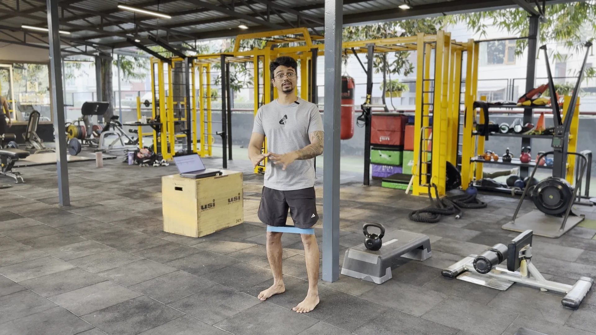 Band Resisted Wall Squats with Hip Abduction - Knee Pain