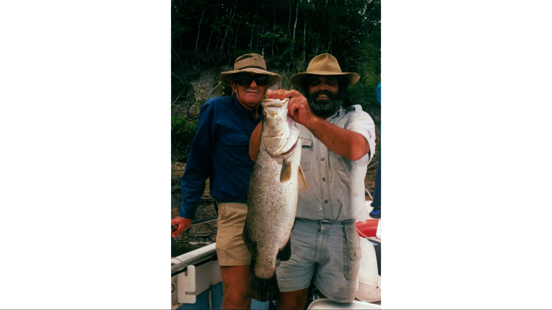 Rob Bredl the Barefoot Bush Man - Fischen mit Rob Bredl The Barefoot ...