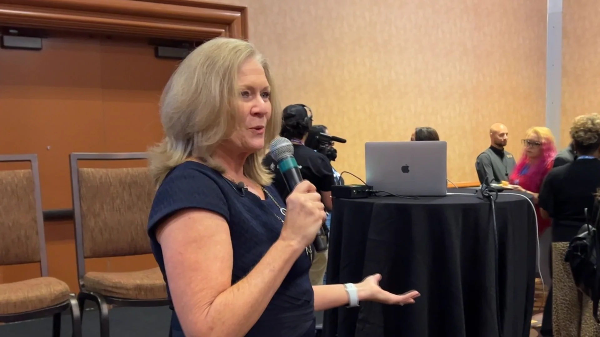 Margo presenting 5 on Vimeo