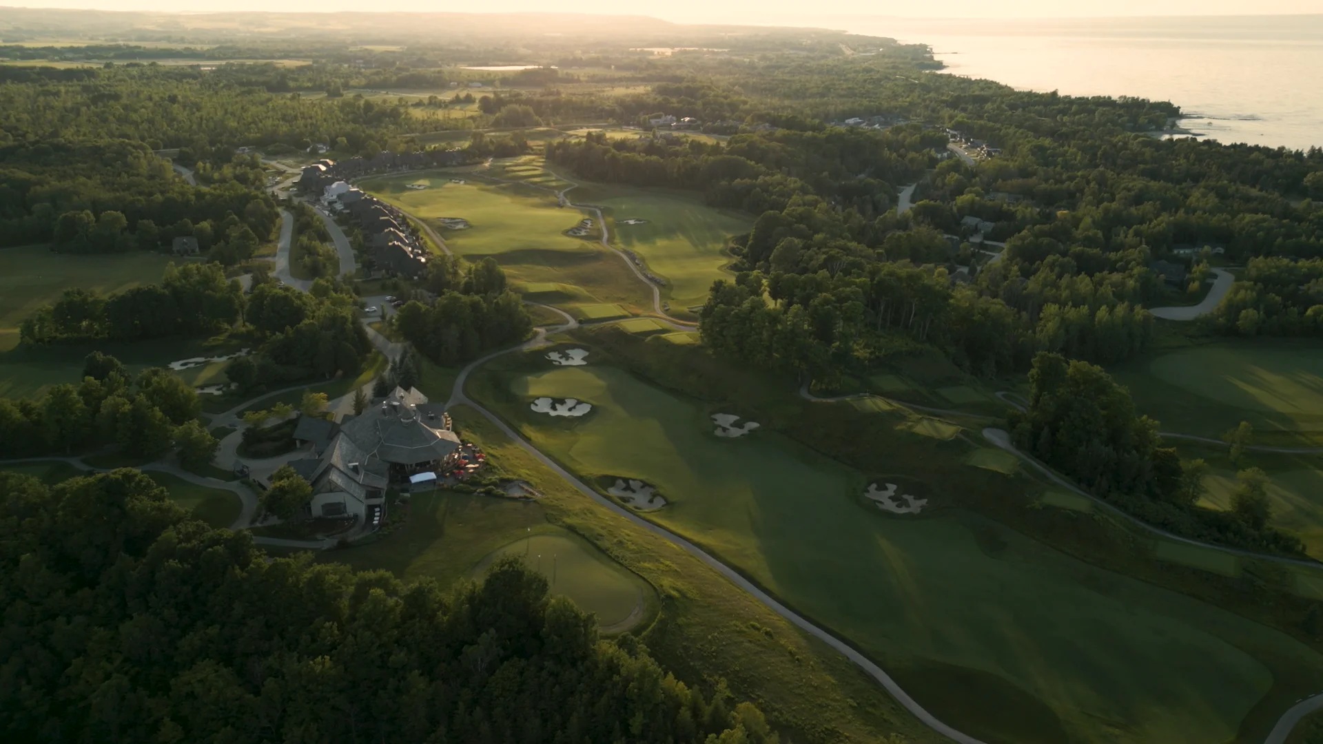 122 Barton - Blue Mountain