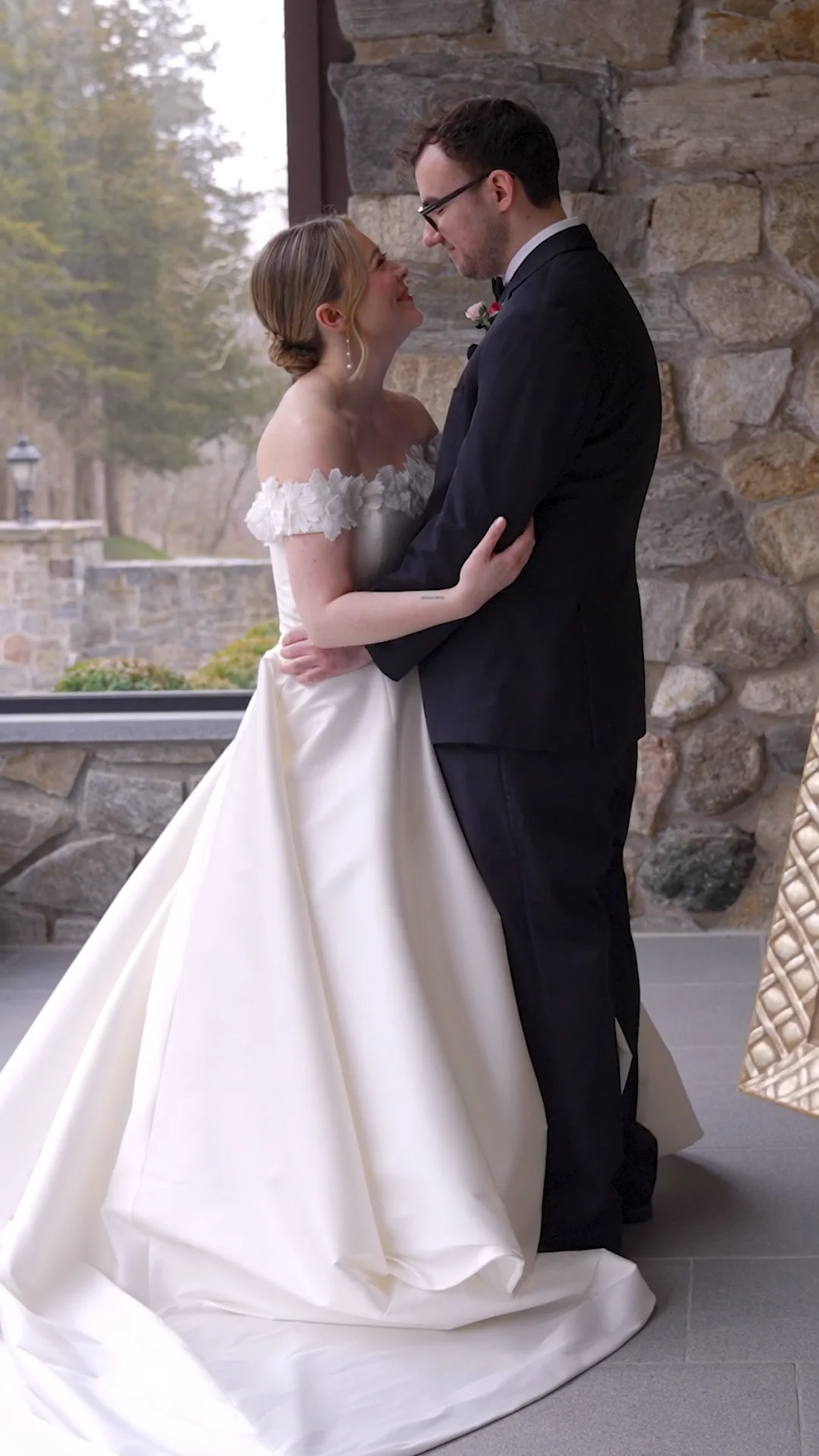 Caitlin & Ben - NST Pictures :: Le Chateau Wedding :: South Salem NY ...