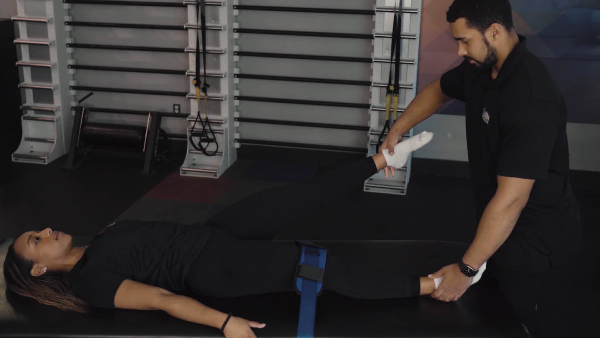 10b. Supine IT Band / Hamstring Positional Isometric on Vimeo