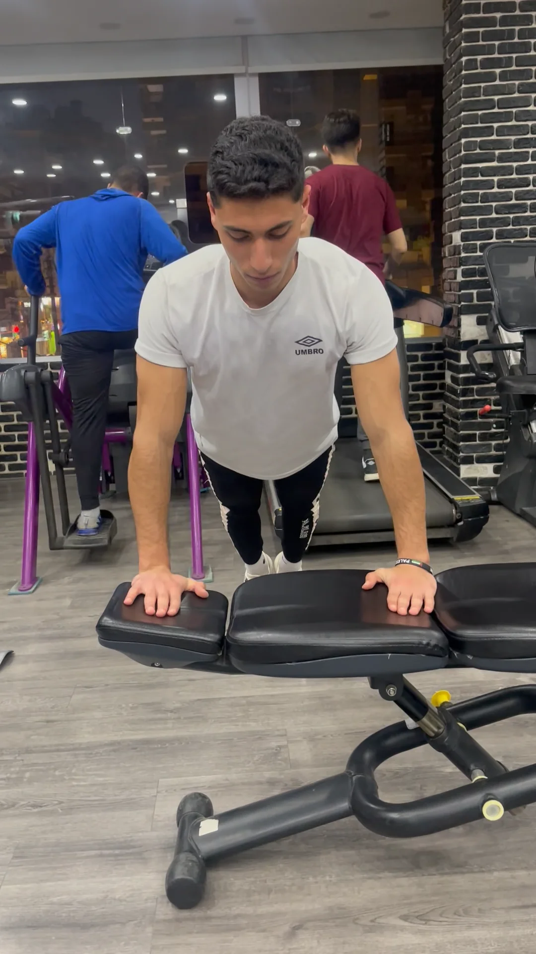 Incline push ups on Vimeo
