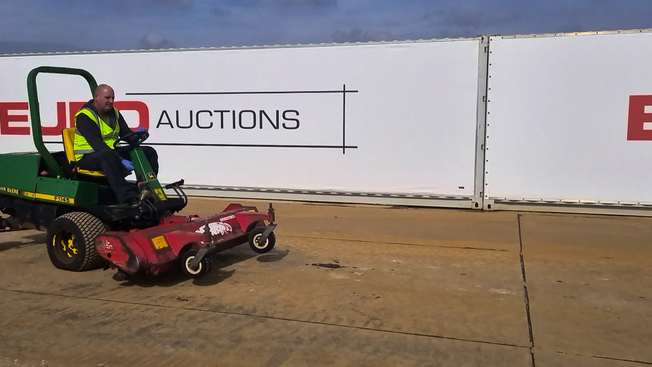 John Deere F1145 - Leeds April 2024 on Vimeo