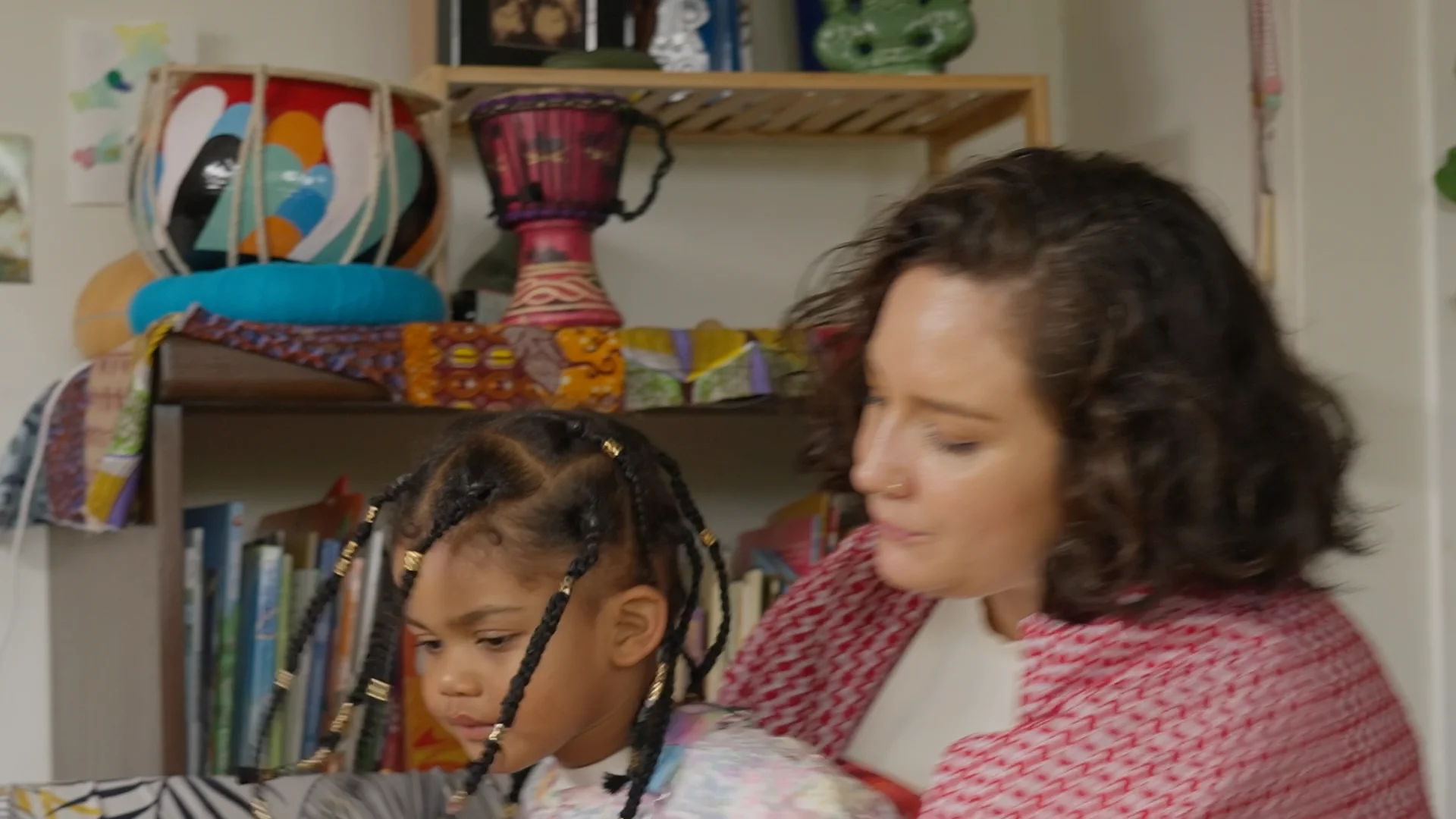 Reading a Pakiwaitara on Vimeo