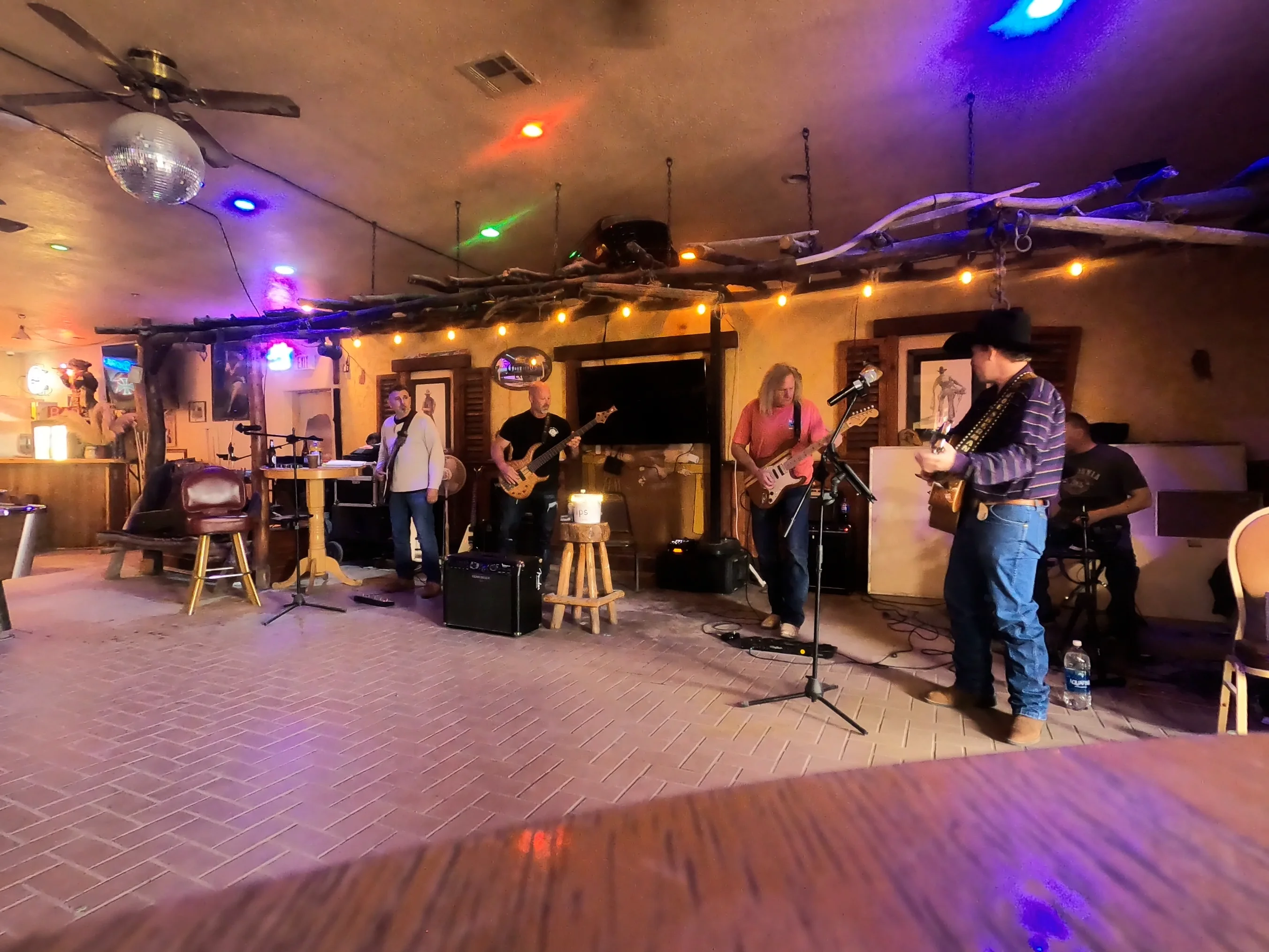 Rolling Joe and the Tumbleweeds Cover an SRV Classic at the Beaver Dam ...