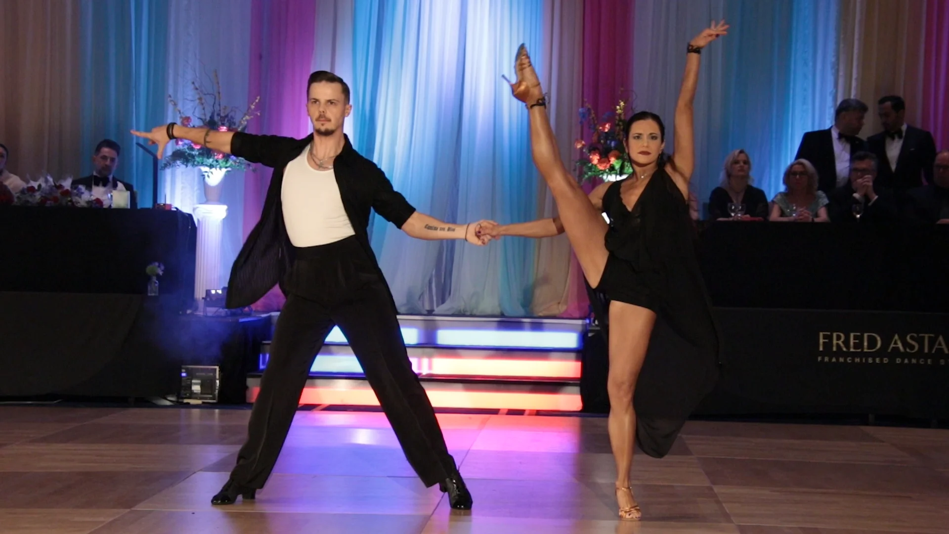 Vladislav Krupskii & Tara Fanzo - Showdance I Fred Astaire Metropolitan ...