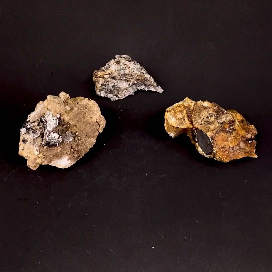 Graphite (3 specimens) on Vimeo