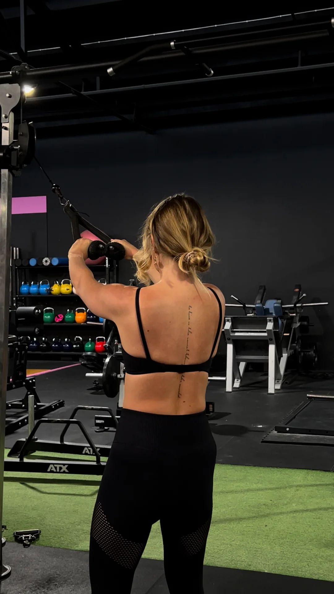 Cable Face Pull on Vimeo