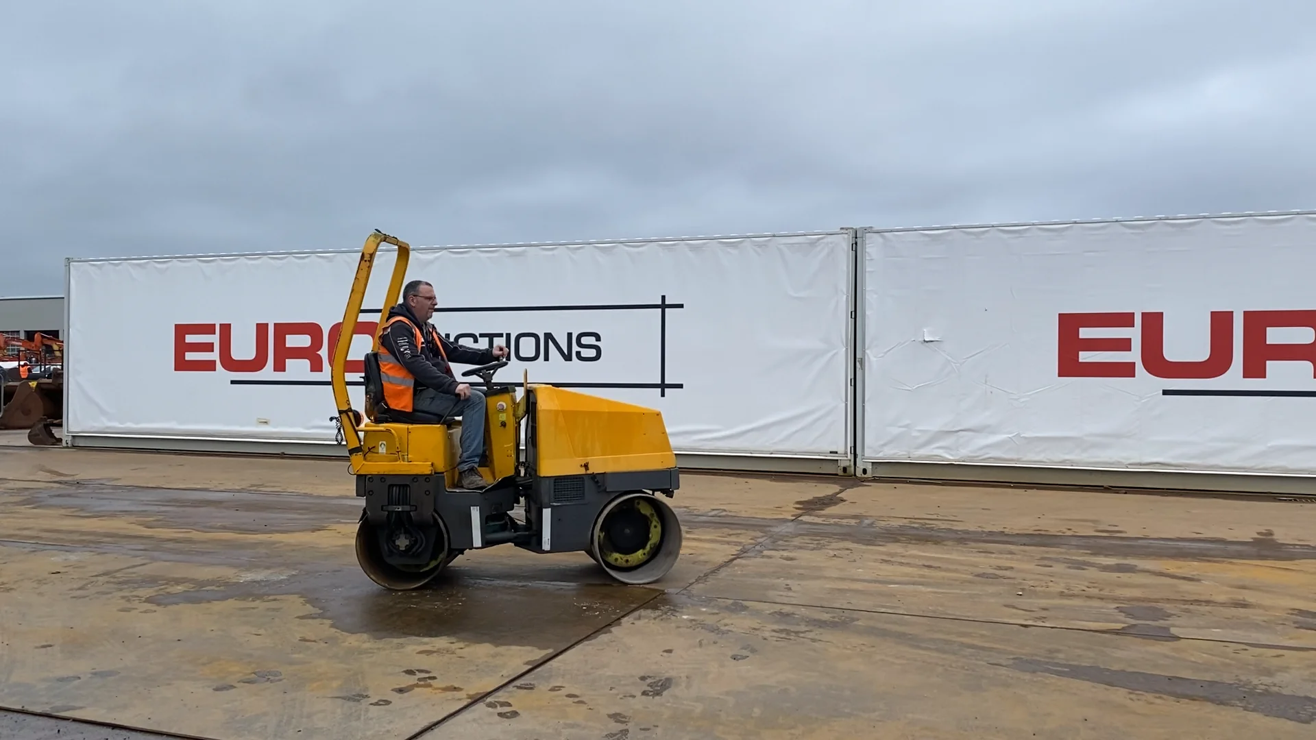 Ammann AV12E - Dromore April 24 on Vimeo