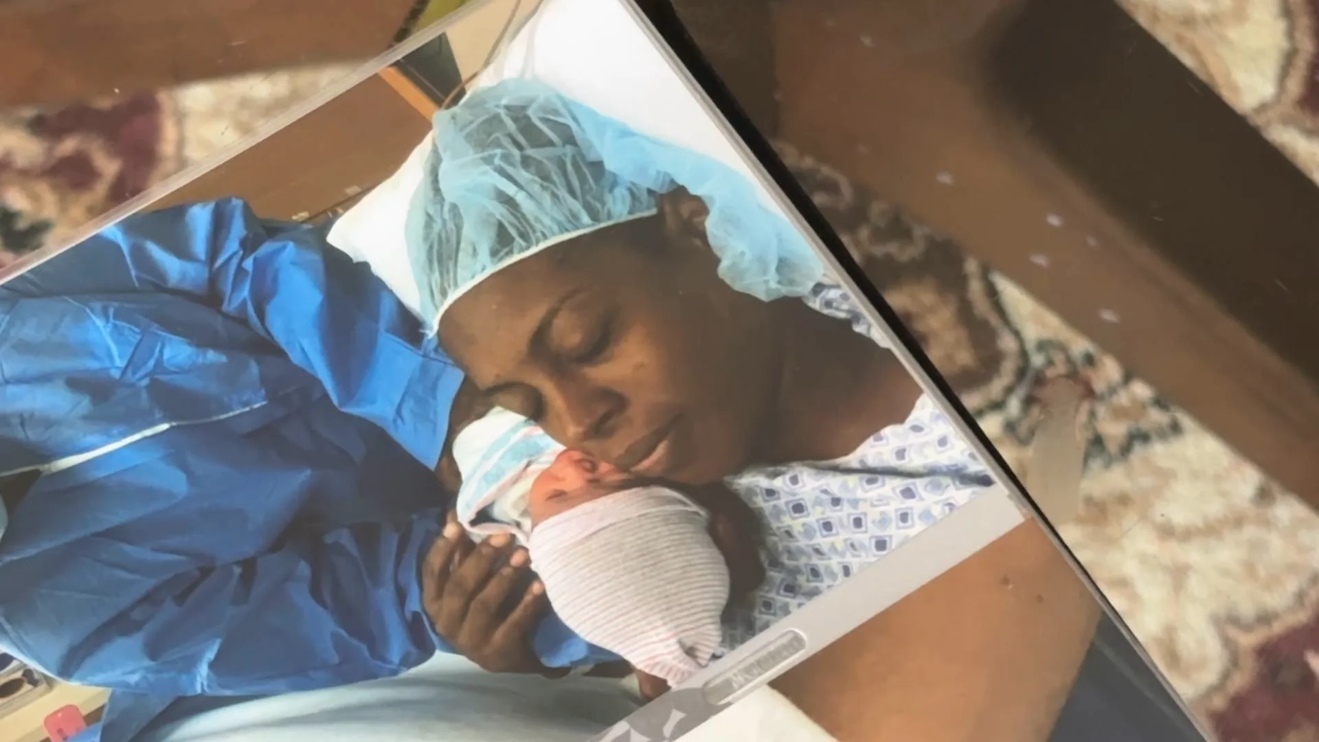 Family of mom who died days after childbirth highlights risks during ...