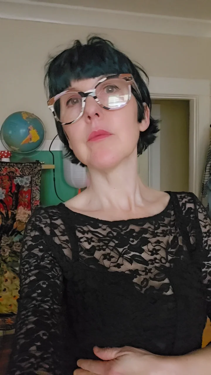 Crystal balls and holographic universes on Vimeo