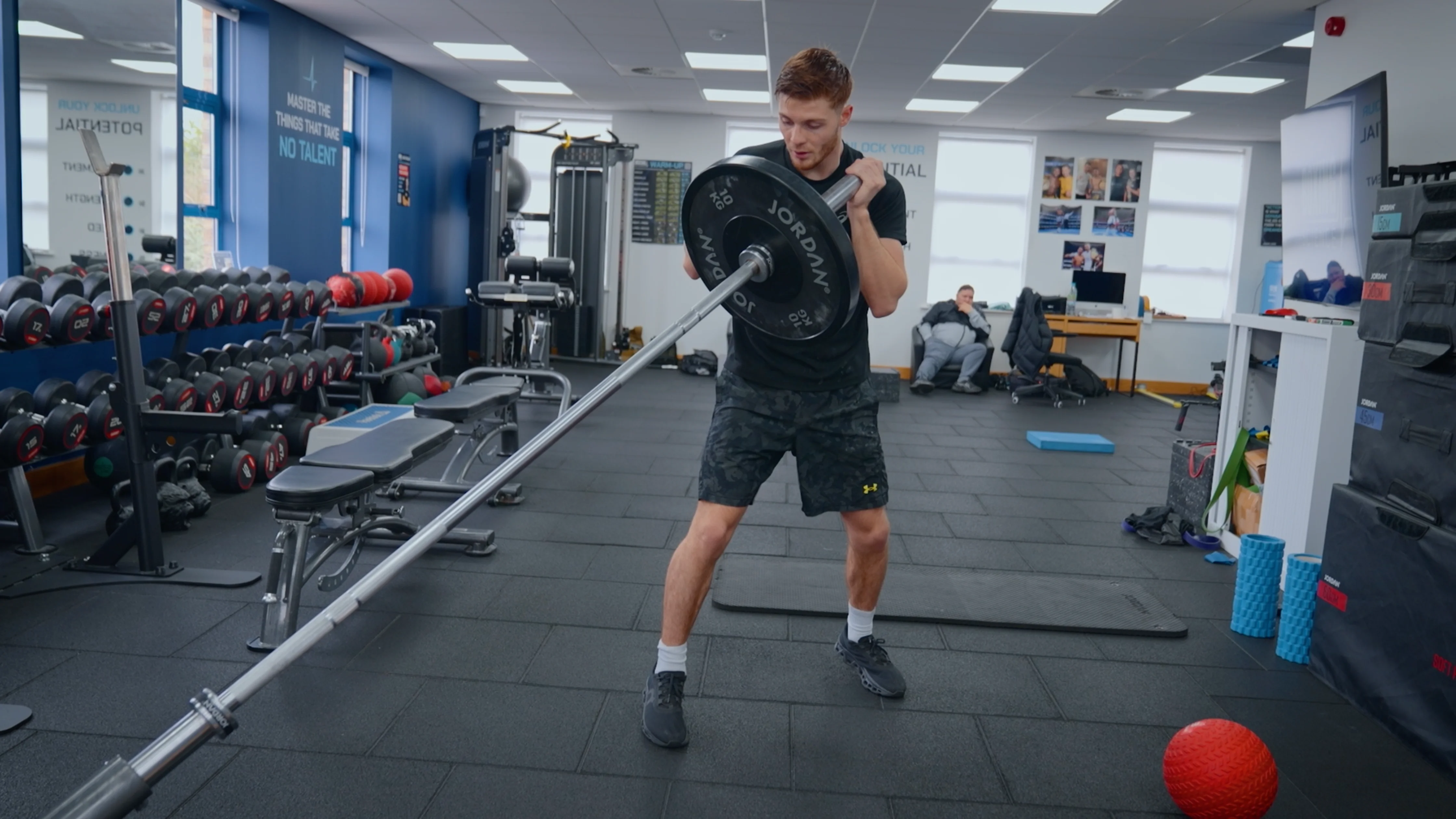 Boxing Science | Strength and Conditioning Workout - Ellis Price on Vimeo