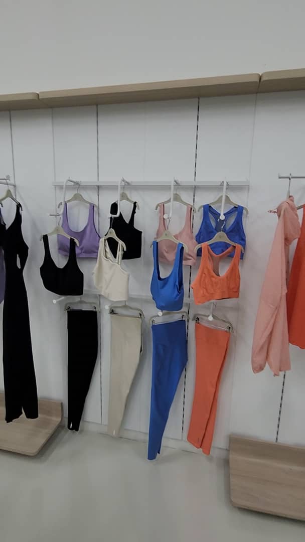 BLOQUE TOTAL LOOKS FEM on Vimeo