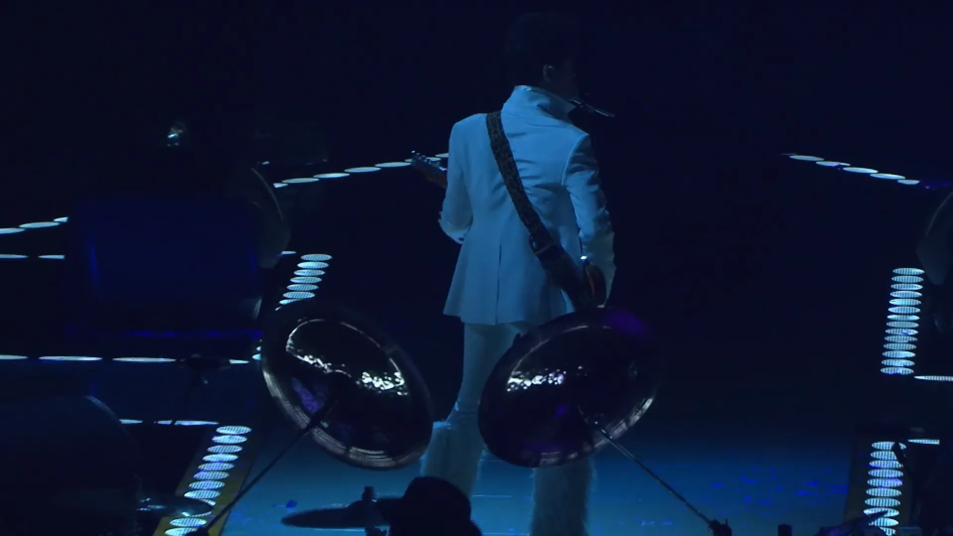 Prince - The Bird (Live At The Los Angeles Forum, April 28, 2011) on Vimeo