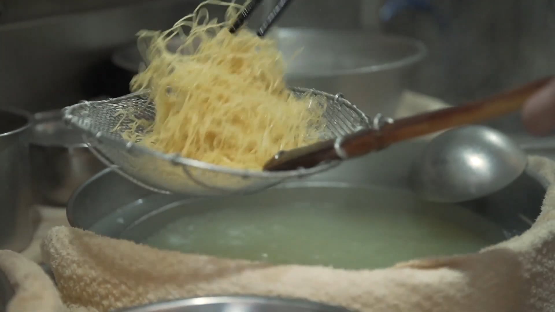 WONTON HUT INC. - Wonton Soup, Best Wonton Toronto, Ramen