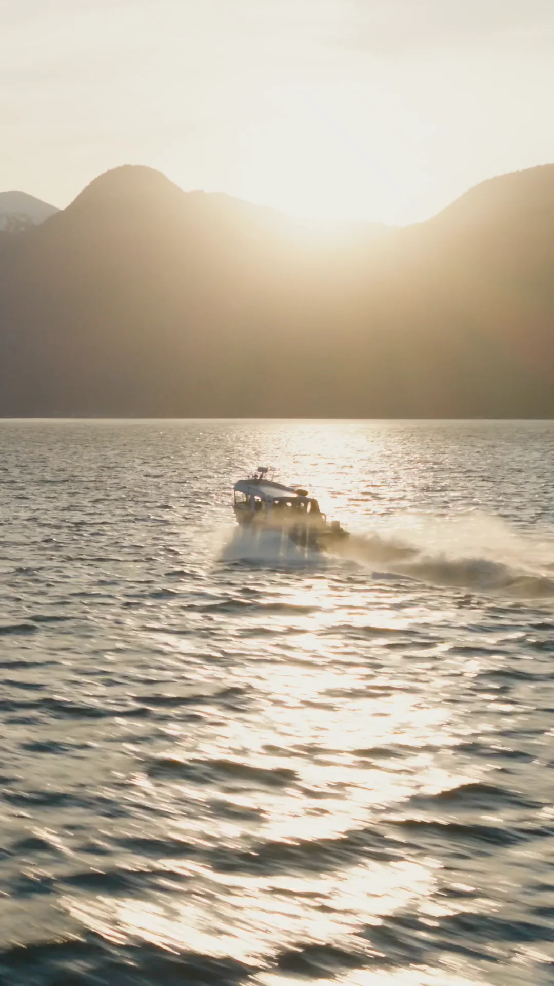 Oceanfront - Loop - Vertical - All on Vimeo