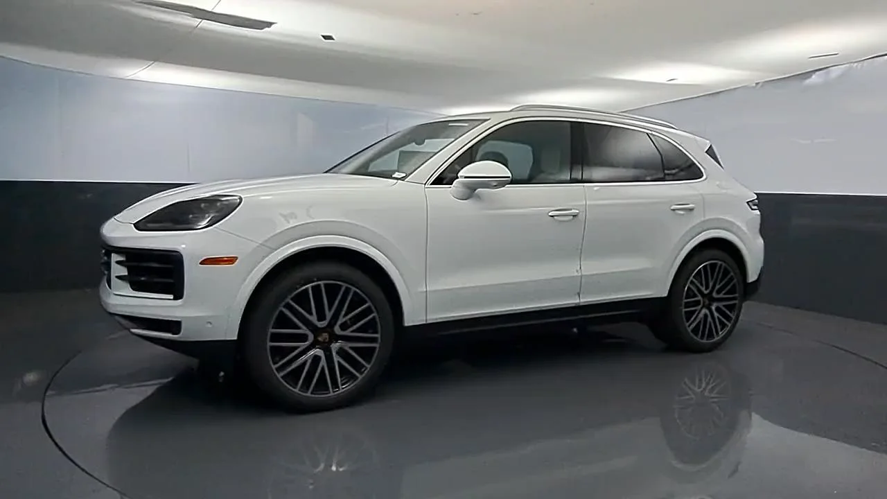 NEW 2024 PORSCHE CAYENNE at Braman Porsche (NEW) #P411135 on Vimeo
