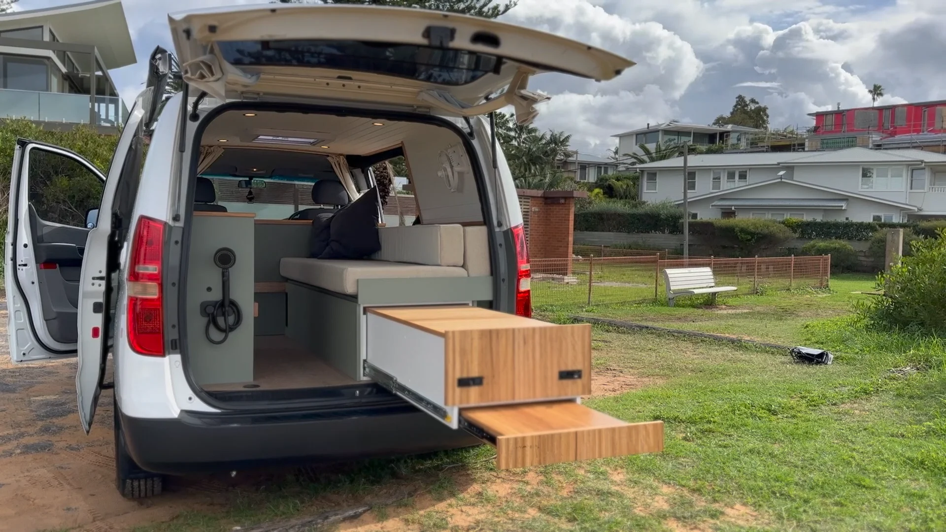2013 Hyundai iLoad Conversion on Vimeo