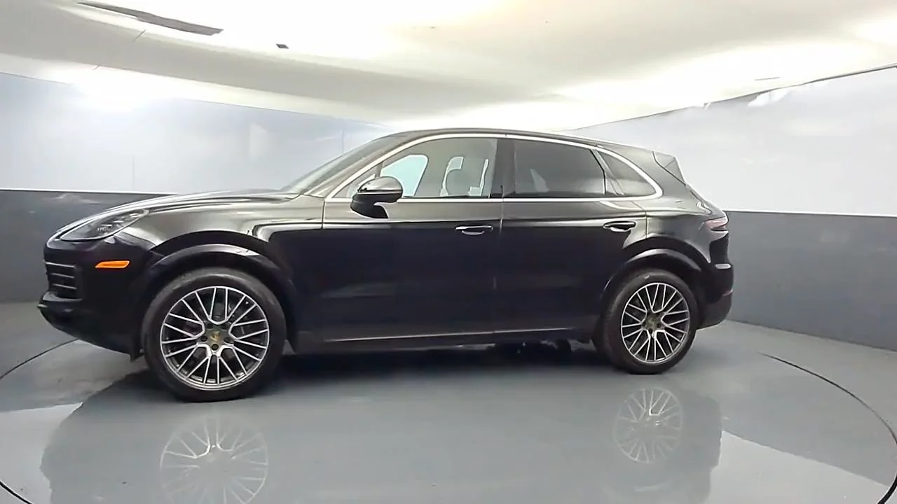 USED 2020 PORSCHE CAYENNE at Braman Porsche (USED) #PC-410755A on Vimeo
