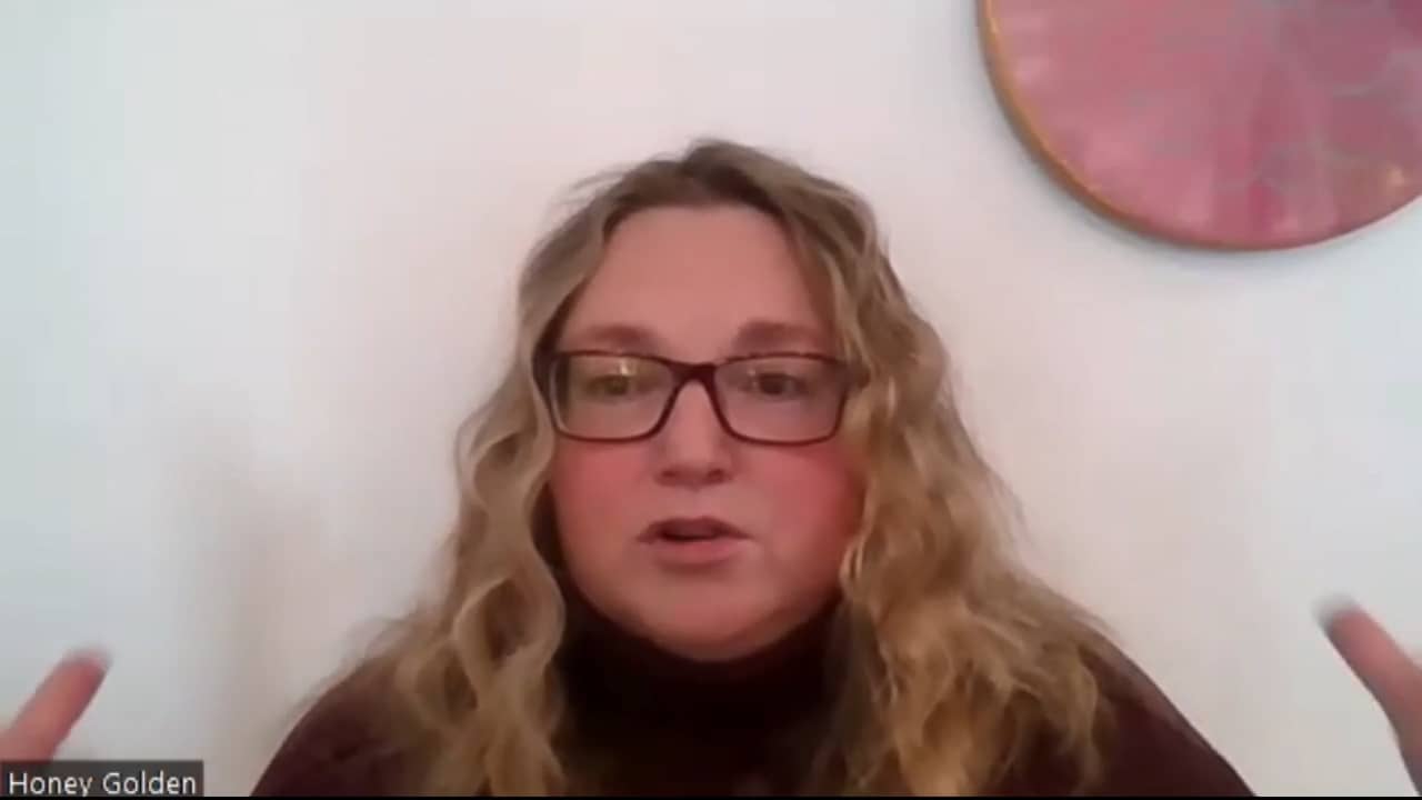 Honey_C_GOLDEN_preview on Vimeo