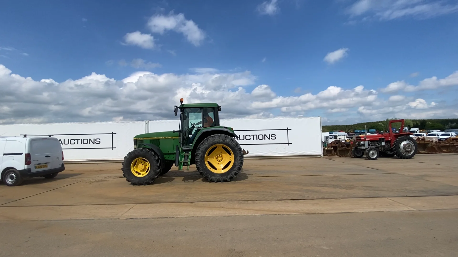 John Deere 6800 4WD Tractor - Dromore May 2024 on Vimeo