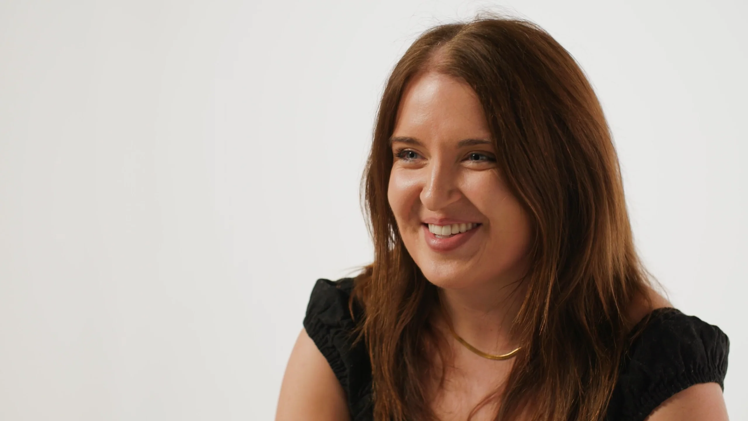 People Behind the Tunnel - Amy Hogg on Vimeo