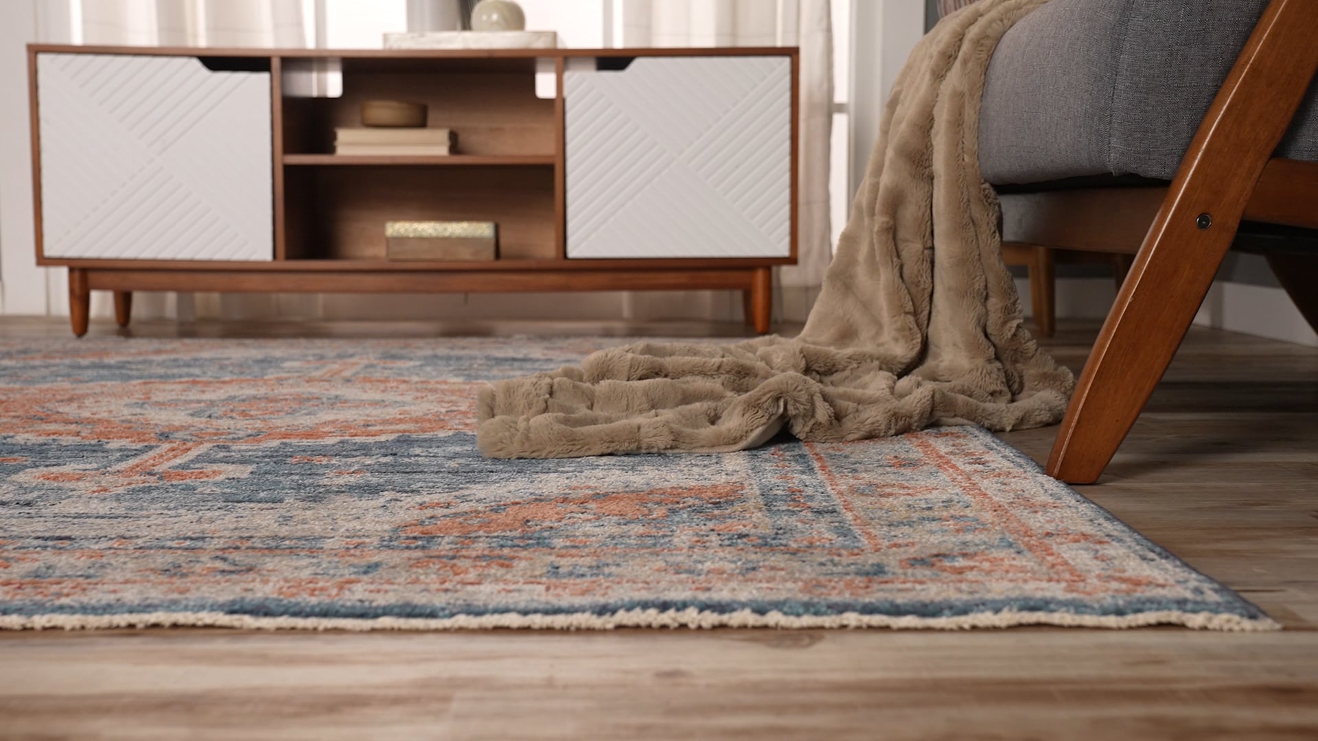 nuLOOM Bina Traditional Vintage Area Rug, 5'Round - Contemporary - Area ...