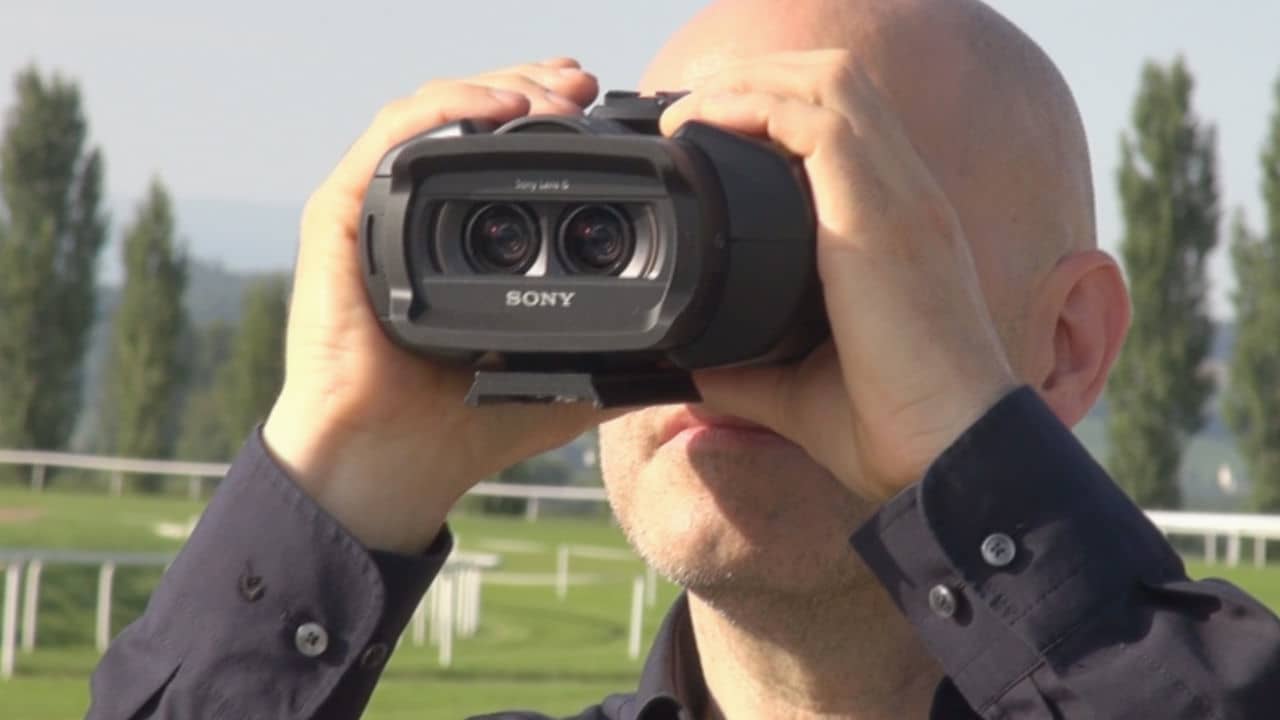 Sony DEV-5 / Digital Binoculars - First Look Review on Vimeo
