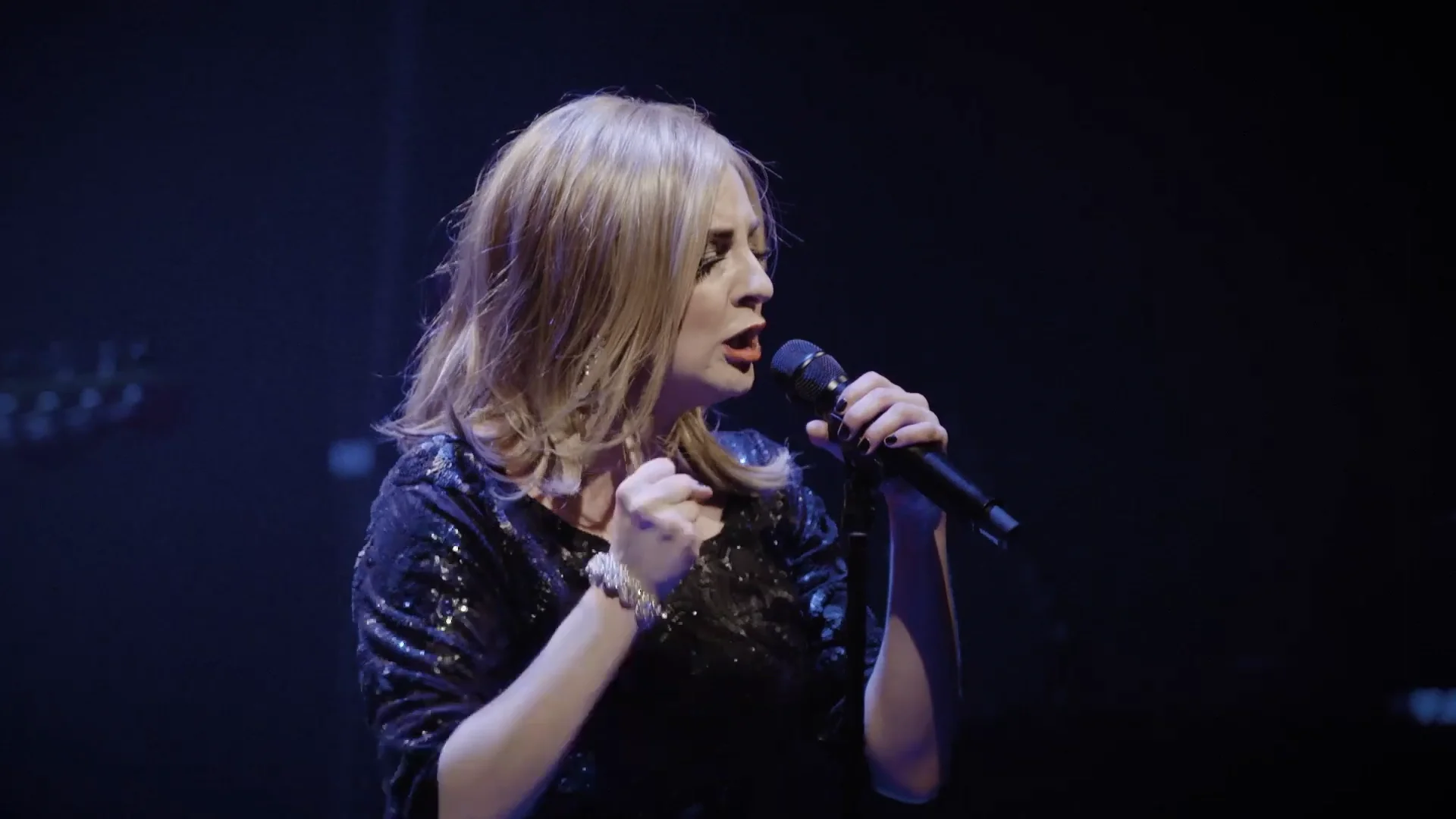 Naomi Price as Adele - Hello on Vimeo