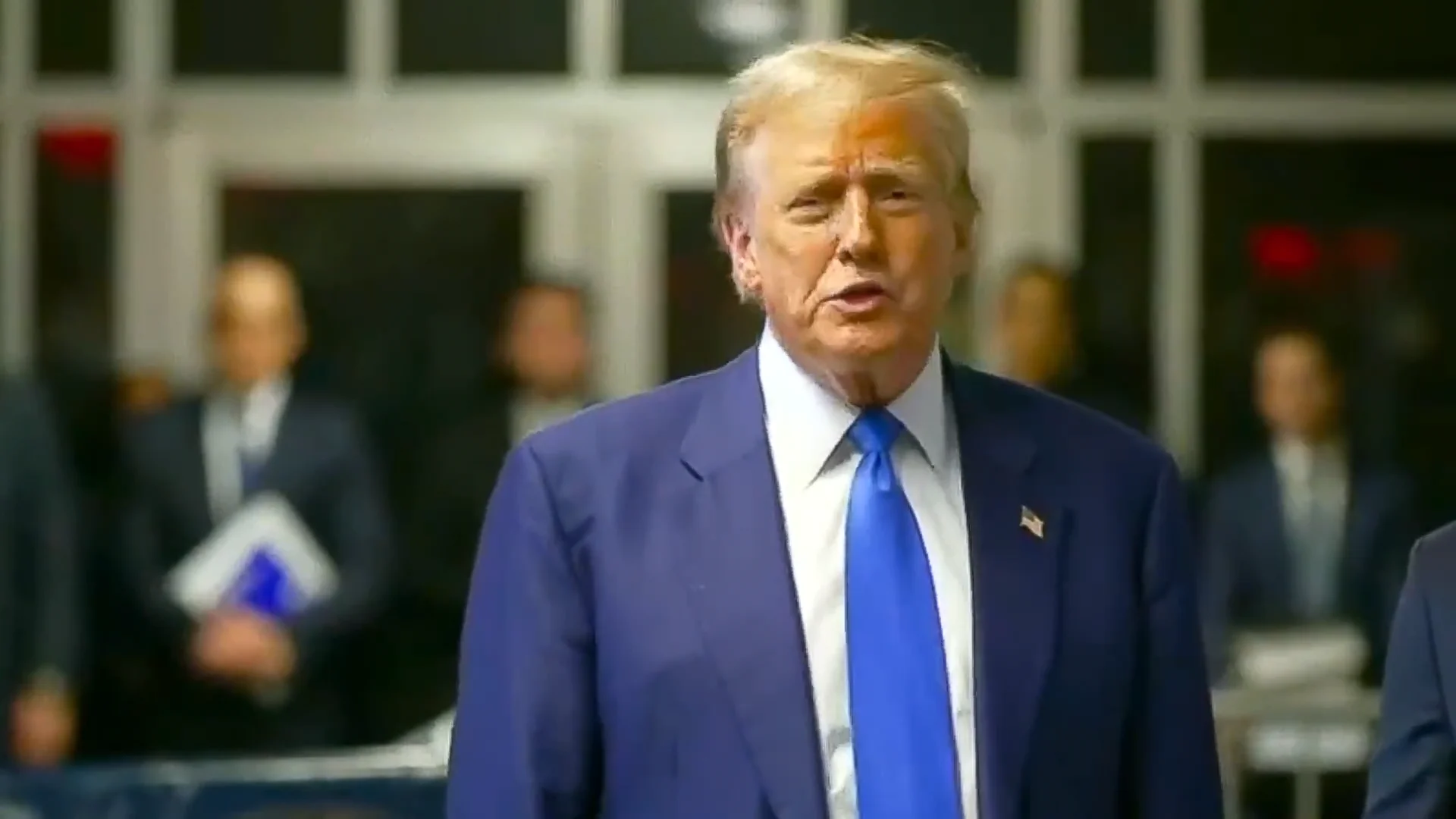Press Gaggle: Donald Trump Speaks to Reporters After Court in Manhattan ...